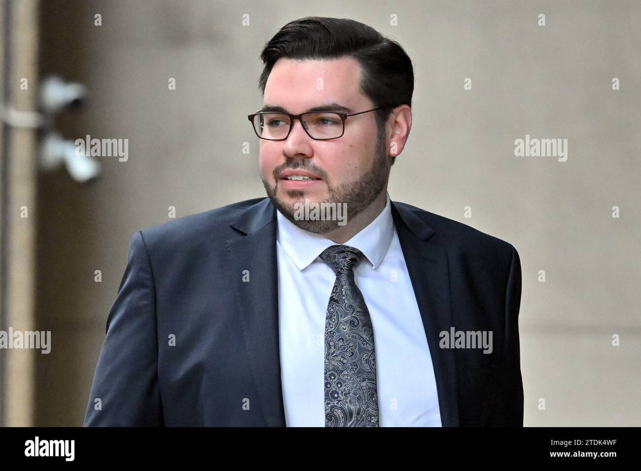 Sydney, Australia. 19th Dec, 2023. Former Liberal staffer Bruce Lehmann arrives to the Federal ...