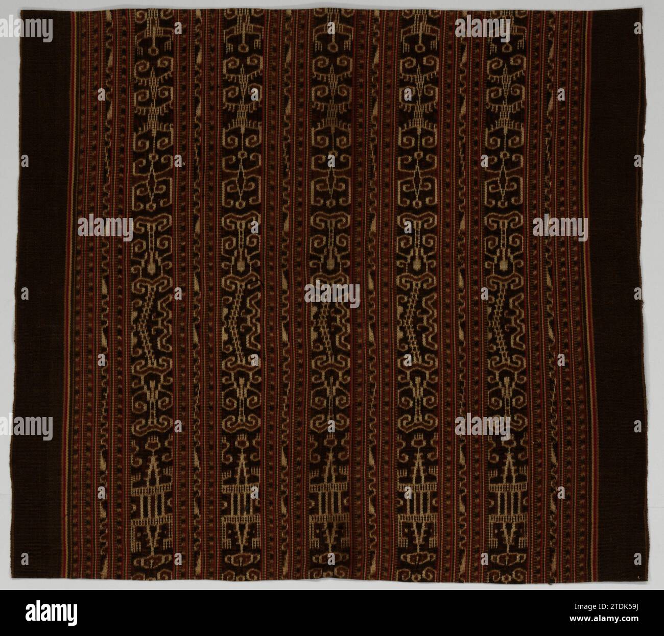 Kokerdoek, anonymous, 1900 - 1949 Tube cloth with geometric motifs ...