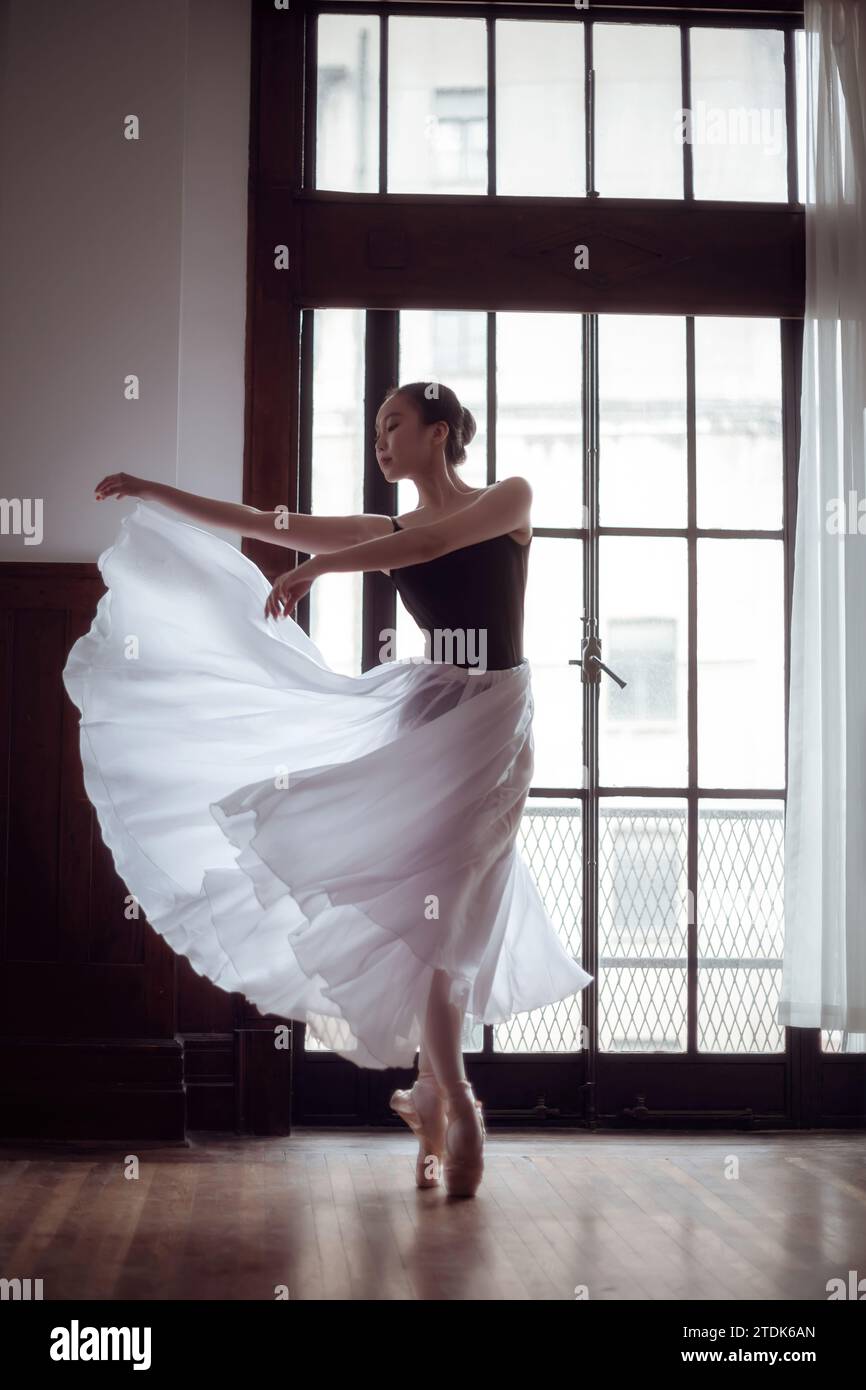 Asian dancer practicing ballet indoors, images of ballet, dance art ...