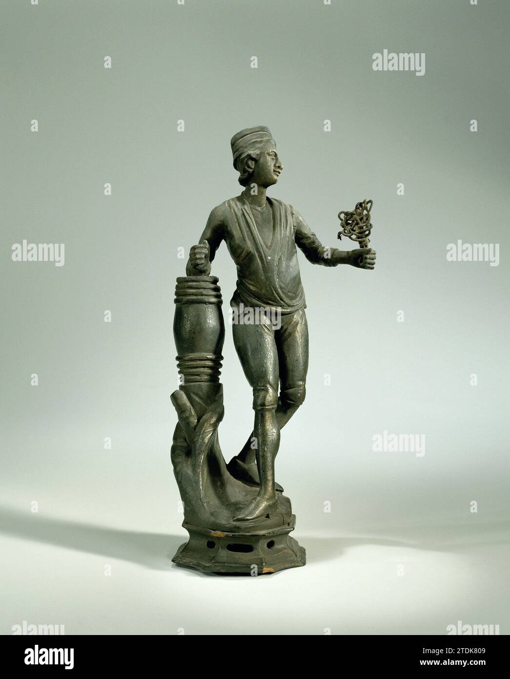 Figure of a man next to a ton, anonymous, c. 1700 - c. 1800 Figure of a ...