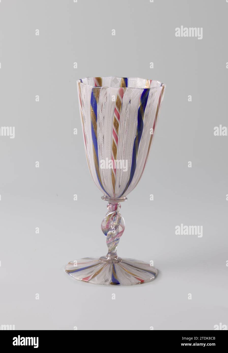 Chalice glass of filigree glass, anonymous, c. 1800 - c. 1900 Light ...