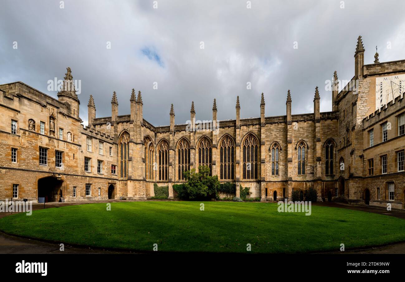 Beautiful quadrangle hi-res stock photography and images - Alamy