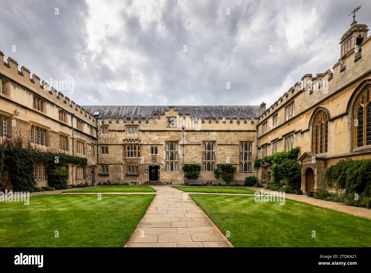 JESUS COLLEGE (1571) OXFORD UNIVERSITY OXFORD OXFORDSHIRE UNITED ...