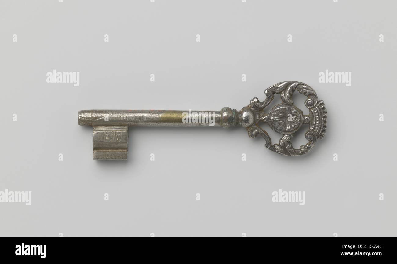Key, c. 1700 - c. 1800 Key with hold consisting of two leaf voltuten a ...