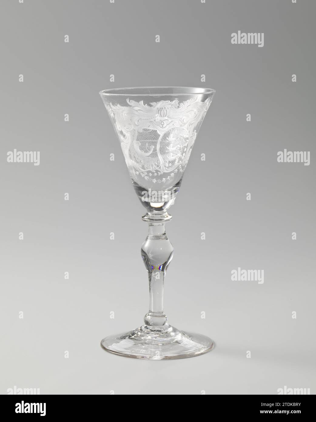 Chalip glass with the weapons of Rijnsaterwoude and the Steenis family ...