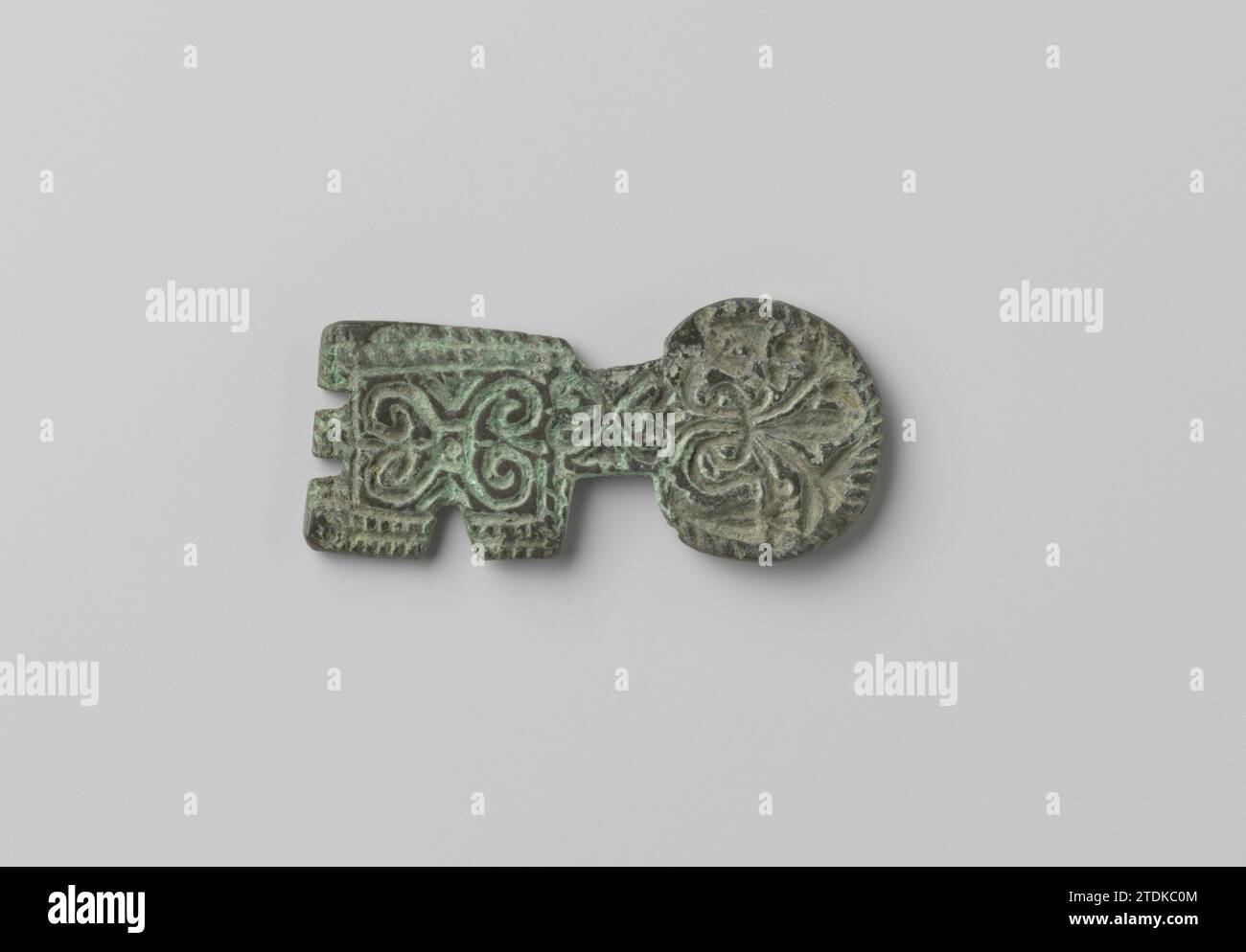 Key, c. 1400 - c. 1950 Flat key (?) To a completely ornamented. The ...
