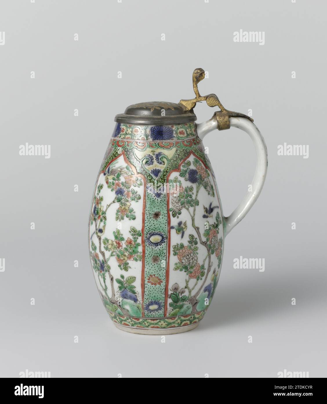 Ton thumb hi-res stock photography and images - Alamy