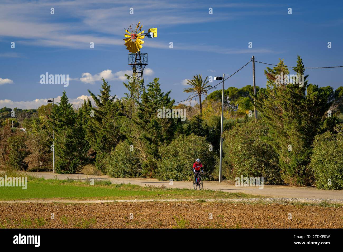 Camino de viento hi-res stock photography and images - Alamy