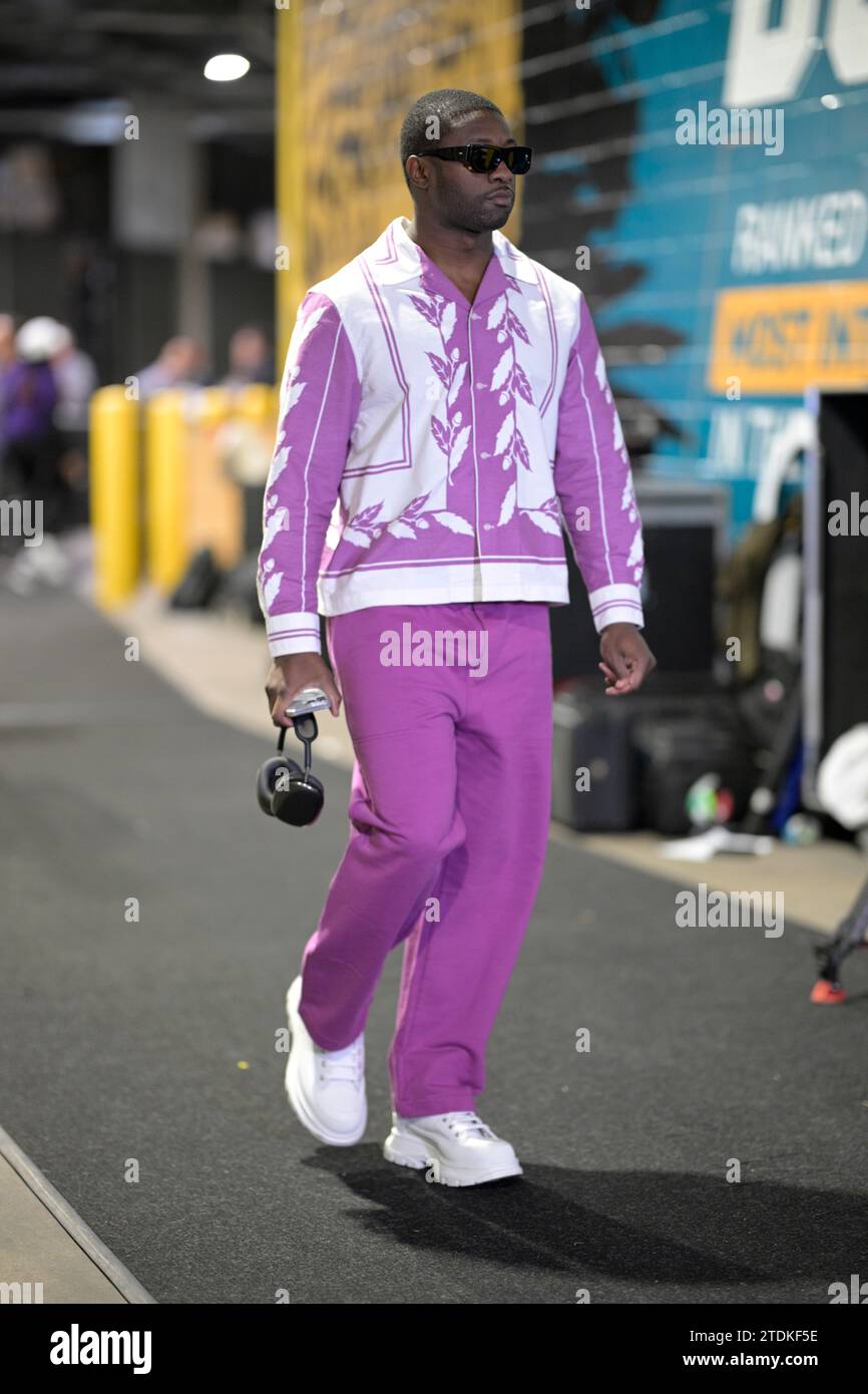 Baltimore Ravens linebacker Roquan Smith arrives to the stadium before ...