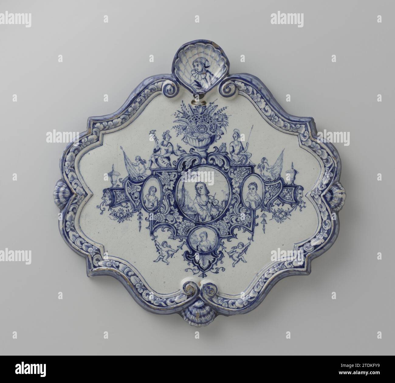 Plaque, De Blompot (attributed to), 1736 Faïence plate with medallion ...