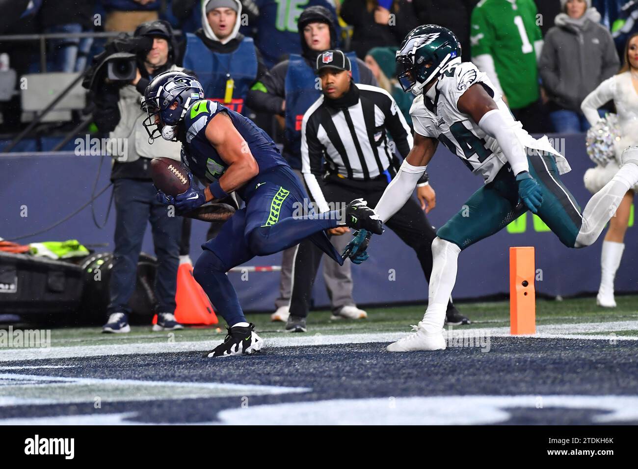Seattle, WA, USA. 18th Dec, 2023. Seattle Seahawks wide receiver Jaxon ...