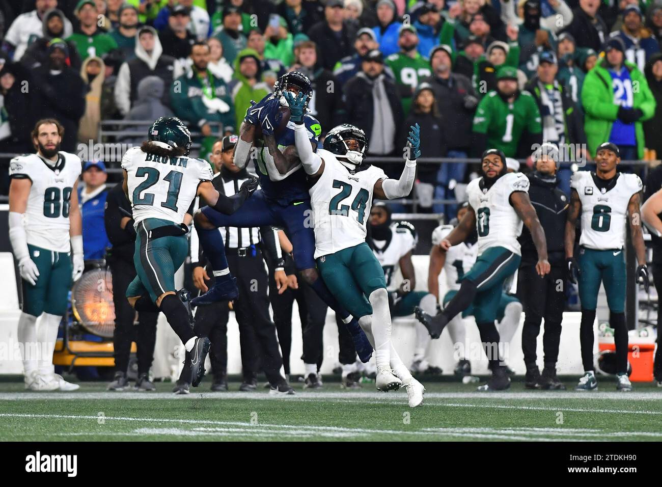Seattle, WA, USA. 18th Dec, 2023. Seattle Seahawks wide receiver DK ...