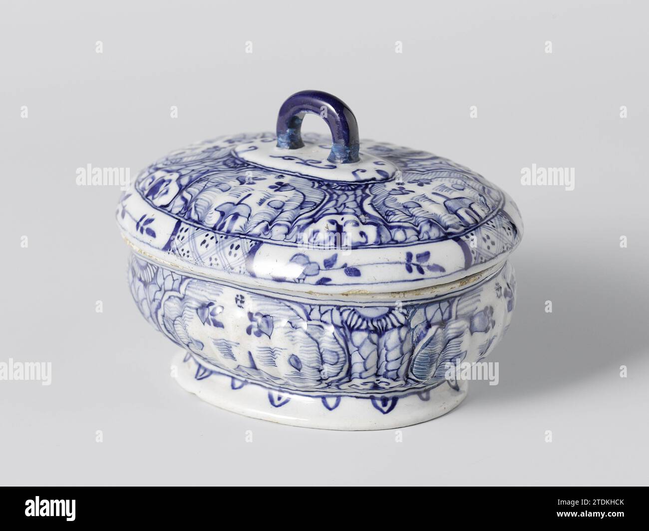 Soap bowl with Faience lid, Anonymous, 1757 - 1765 Soap bowl from ...