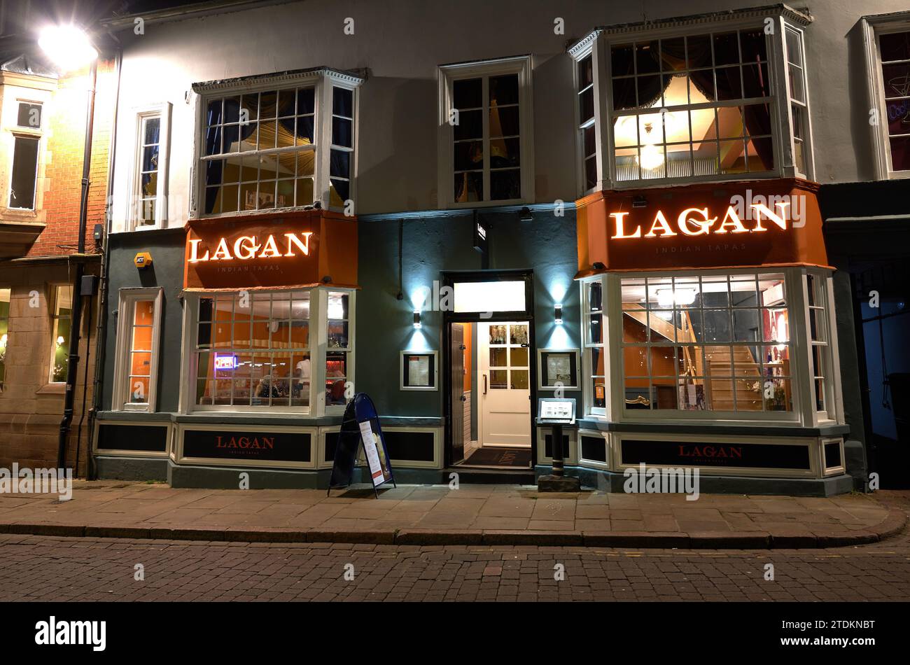 City center pub at night in Nottingham, UK Stock Photo - Alamy