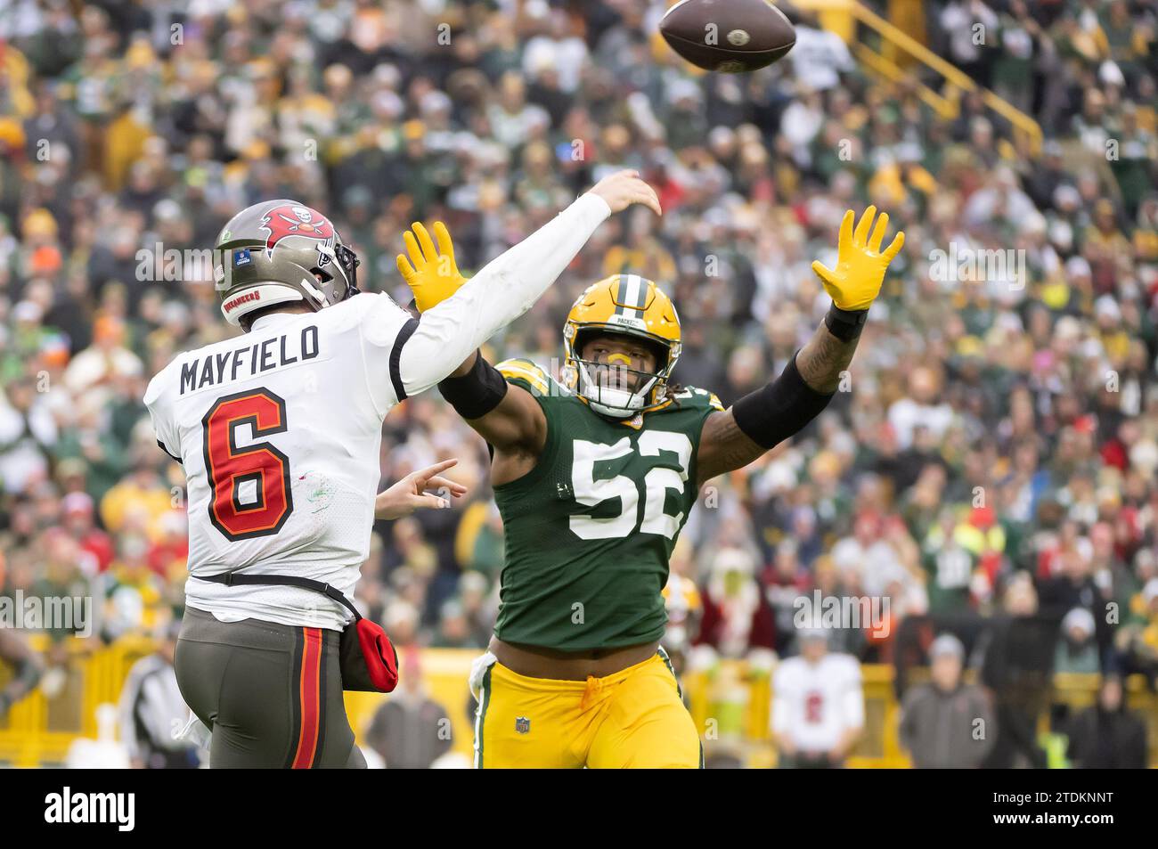 Green Bay, WI, USA. 17th Dec, 2023. Tampa Bay Buccaneers quarterback ...