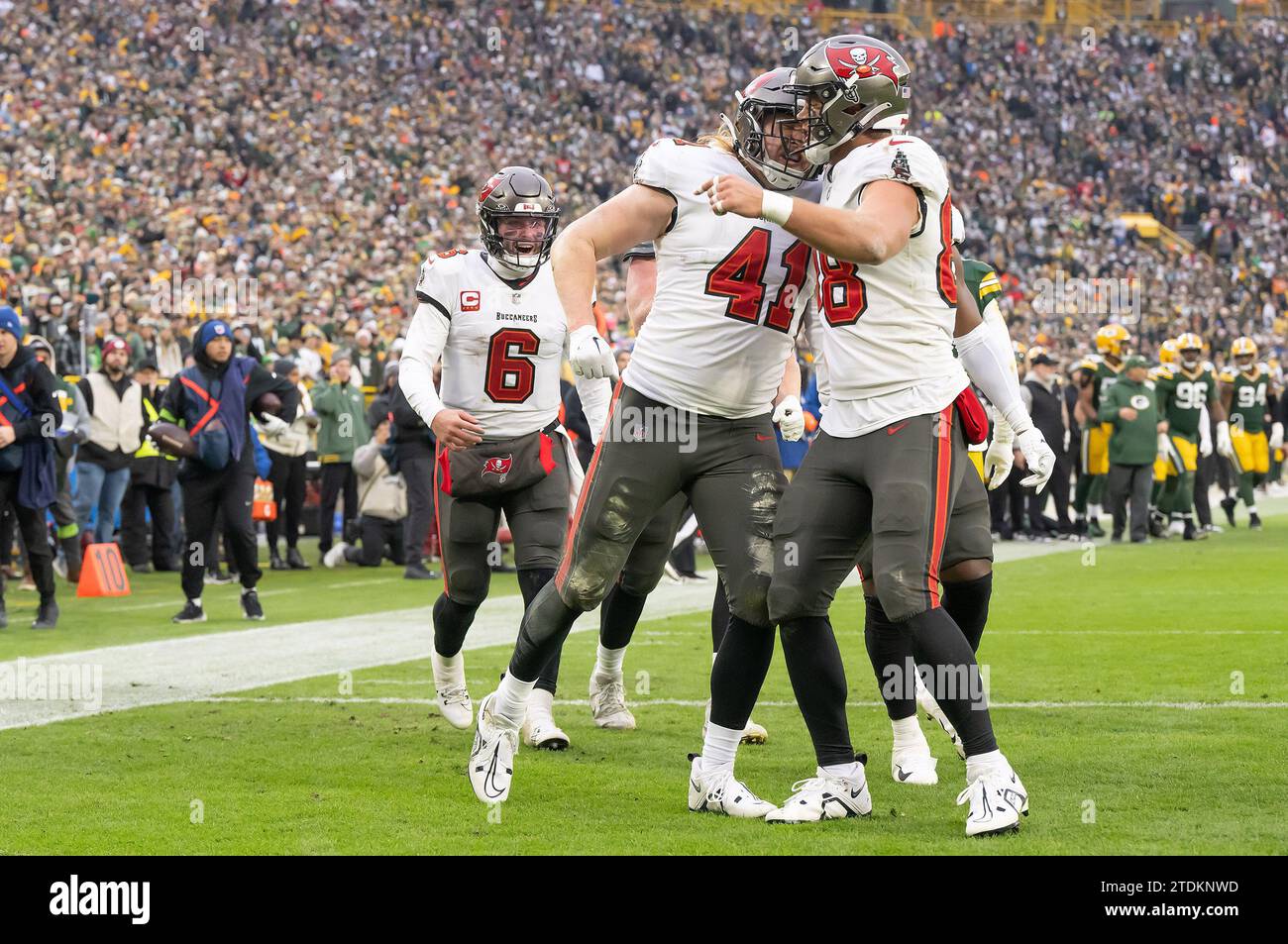 Green Bay, WI, USA. 17th Dec, 2023. Tampa Bay Buccaneers tight end Ko Kieft (41), Tampa Bay ...