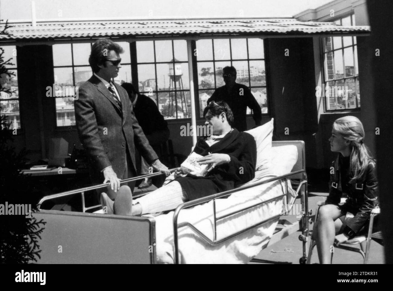 CLINT EASTWOOD RENI SANTONI and LYN EDGINGTON on set location candid ...