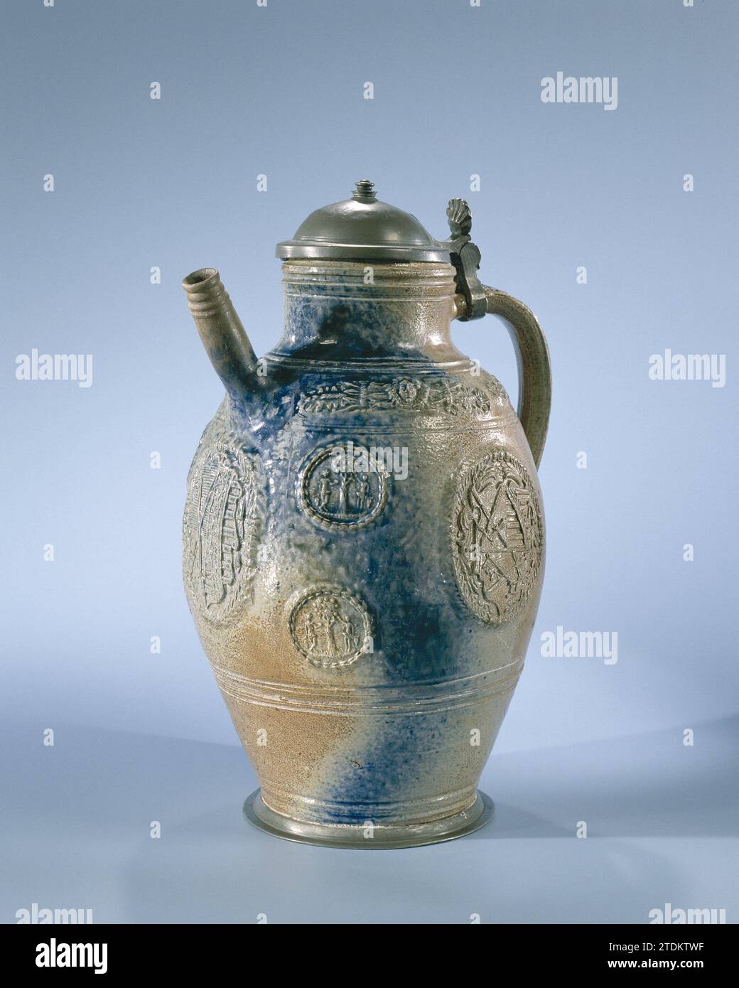 Jug with spout, flowers and ornamental borders, anonymous, c. 1600 - c ...