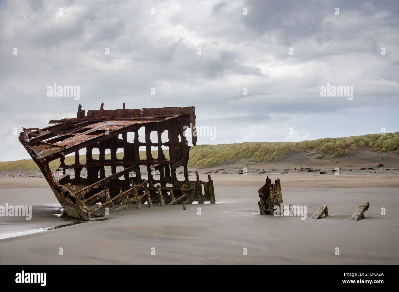 Wreck of the Peter Iredale at Fort Stevens State Park in Oregon, USA ...