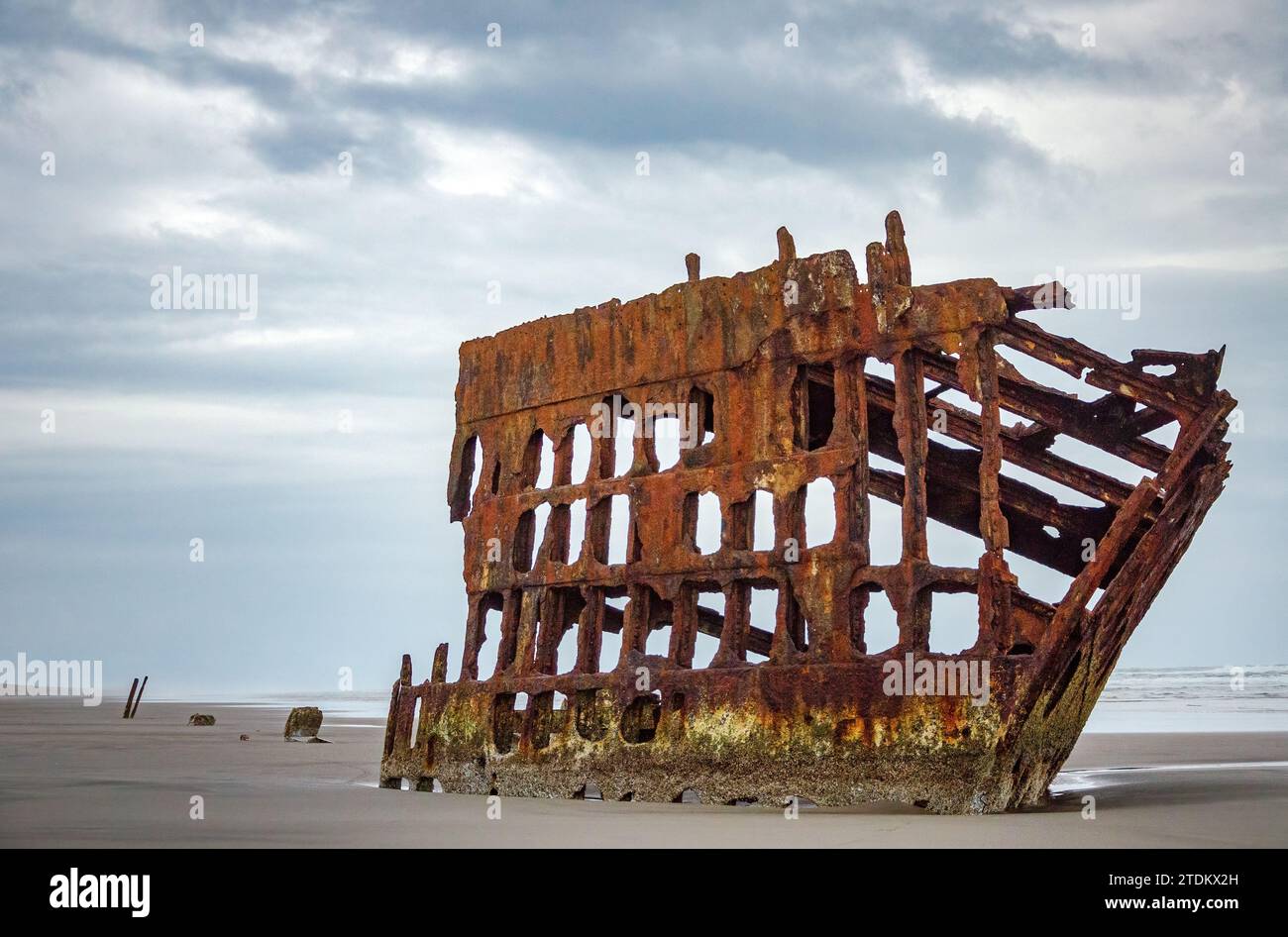Wreck of the Peter Iredale at Fort Stevens State Park in Oregon, USA ...