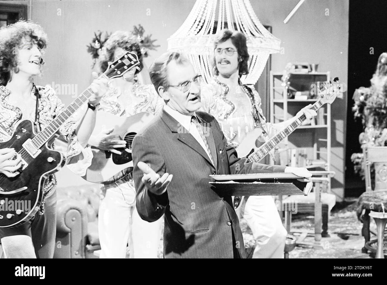 Disco 1974 hi-res stock photography and images - Alamy