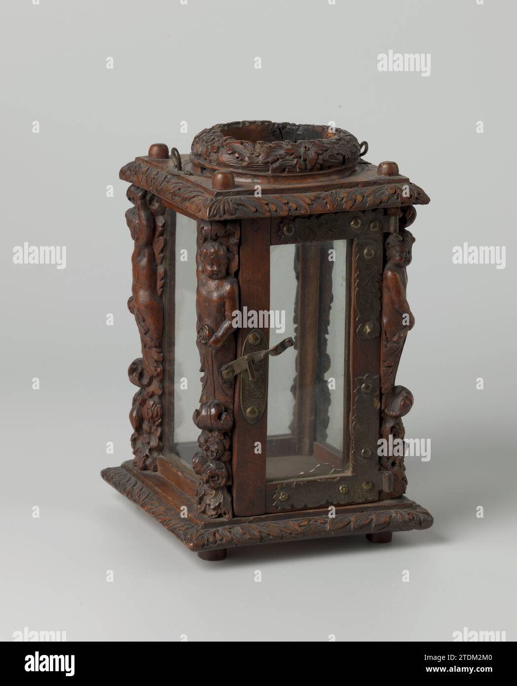 Bedite of wood, c. 1600 - c. 1699 A wooden carrying panel, on the ...