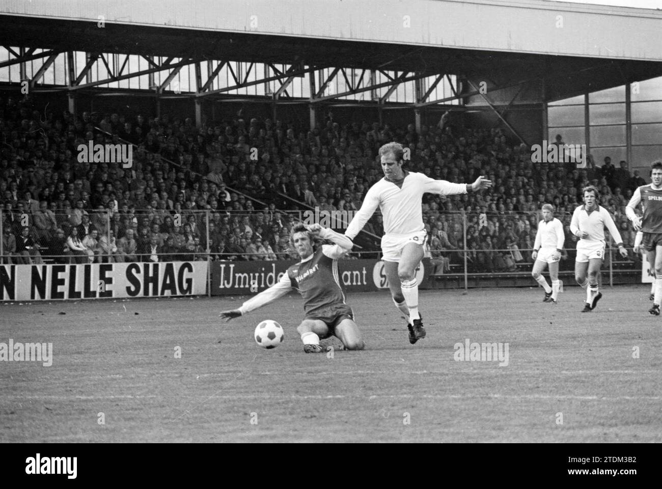 28 09 1975 hi-res stock photography and images - Alamy