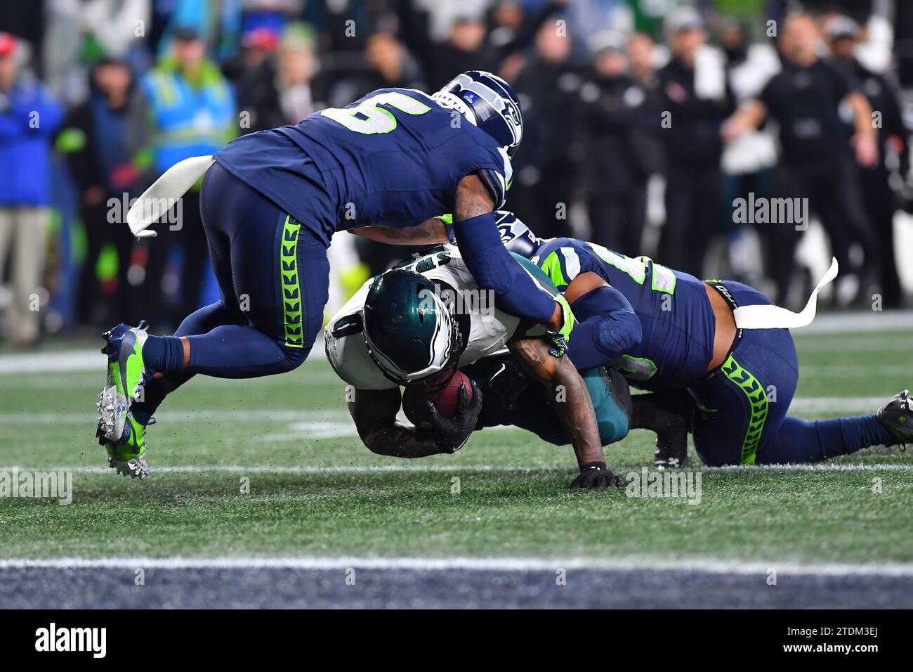 Seattle, WA, USA. 18th Dec, 2023. Seattle Seahawks linebacker Jordyn ...