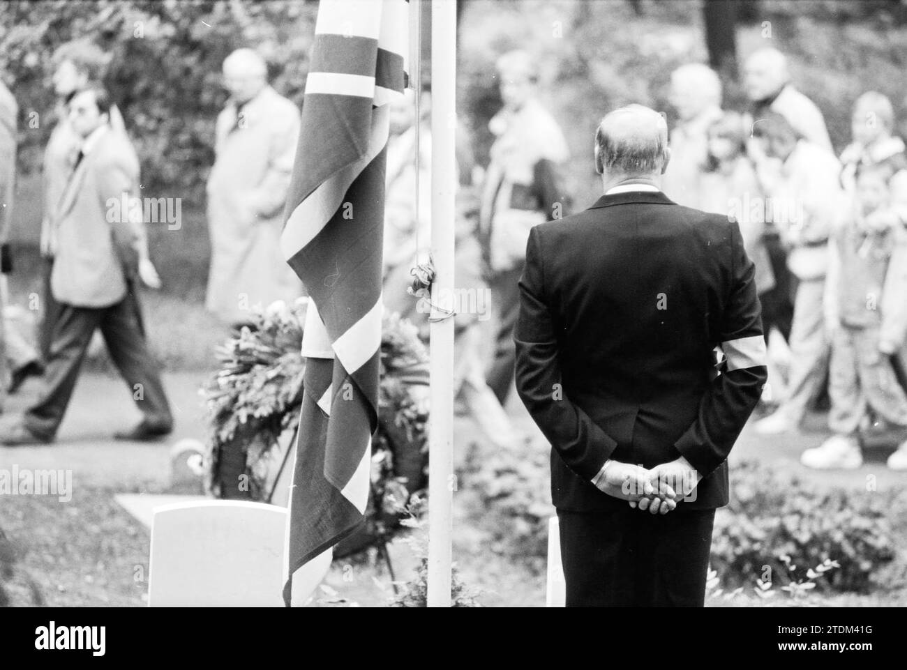 Remembrance Day, Westerveld, 03-05-1994, Whizgle News from the Past ...