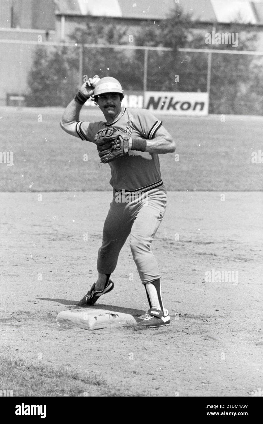 Players Dutch baseball team action, Baseball, 12-07-1983, Whizgle News ...