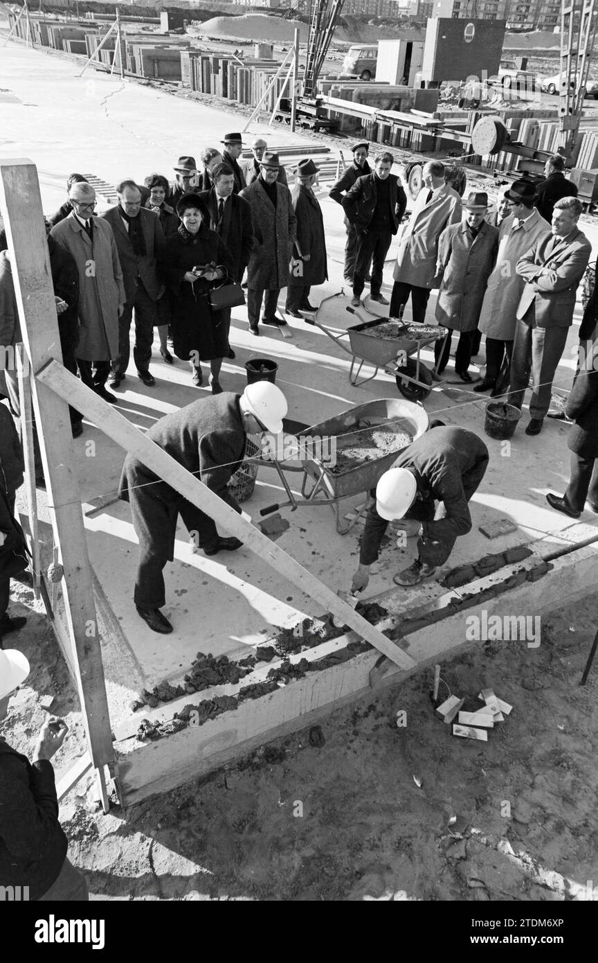 Case stone hi-res stock photography and images - Alamy