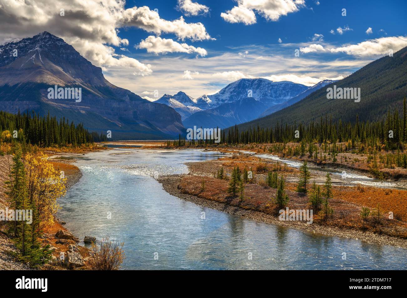 Scenic view of a river along Icefields Parkway in Banff National Park ...