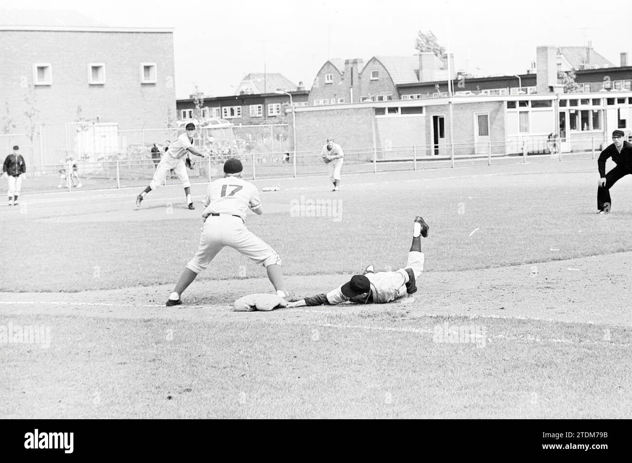 S.C. Haarlem - Storks, Baseball, 19-07-1964, Whizgle News from the Past ...