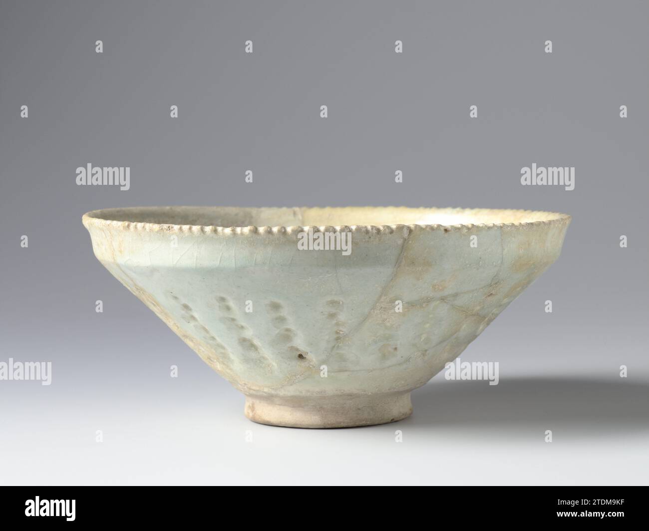 Perforated lines hi-res stock photography and images - Alamy