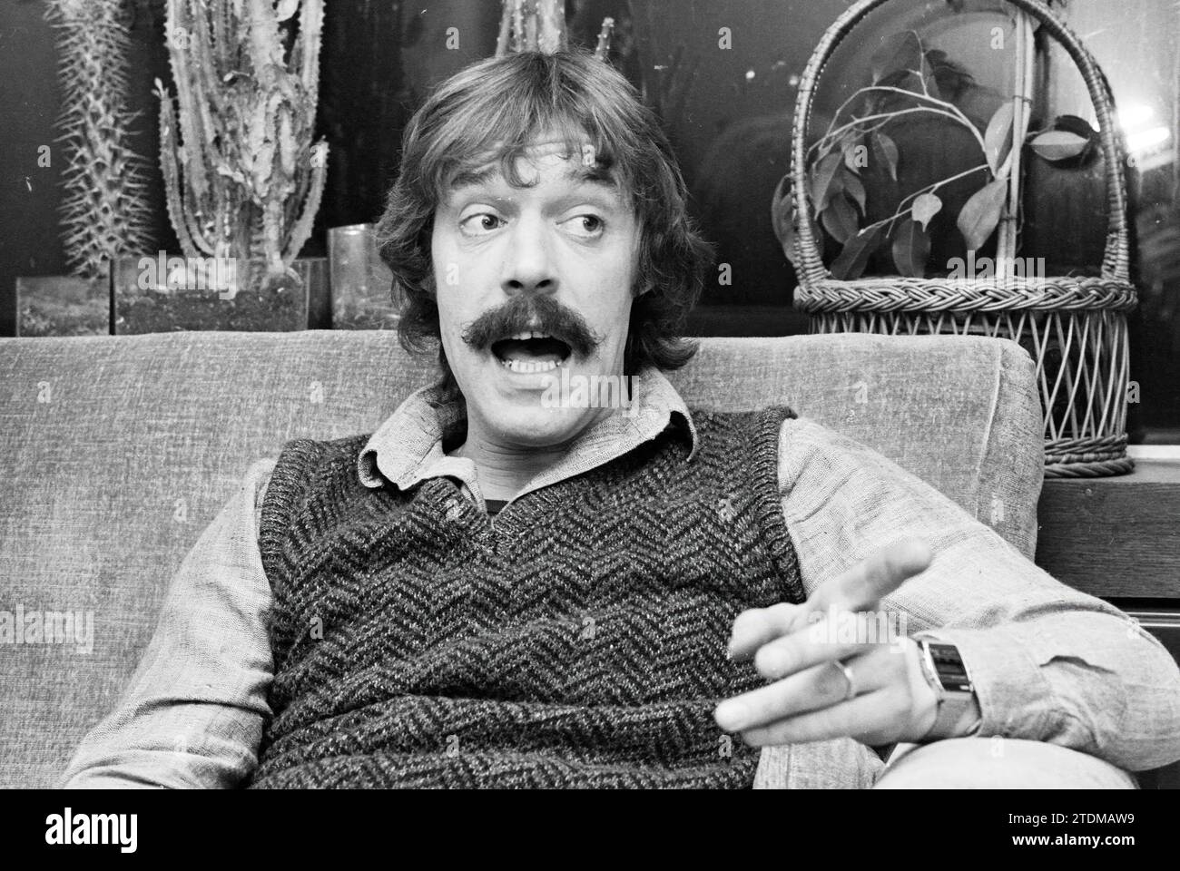 Poet bernard nuyens hi-res stock photography and images - Alamy