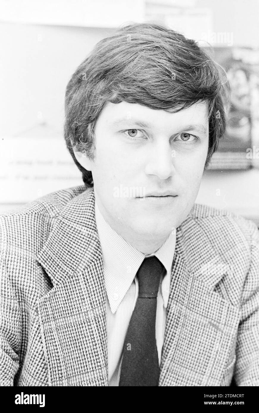 Portrait Mr. Schönhoed V.N.U., Portraits, 21-03-1977, Whizgle News from ...