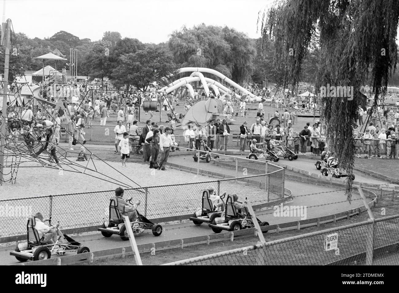 Playground Linnaeushof, Heemstede, Glipper Dreef 4c, The Netherlands ...