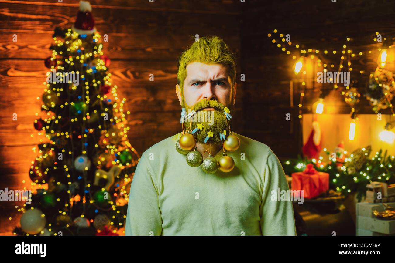 Santa in barbershop. Christmas style for modern Santa Stock Photo - Alamy