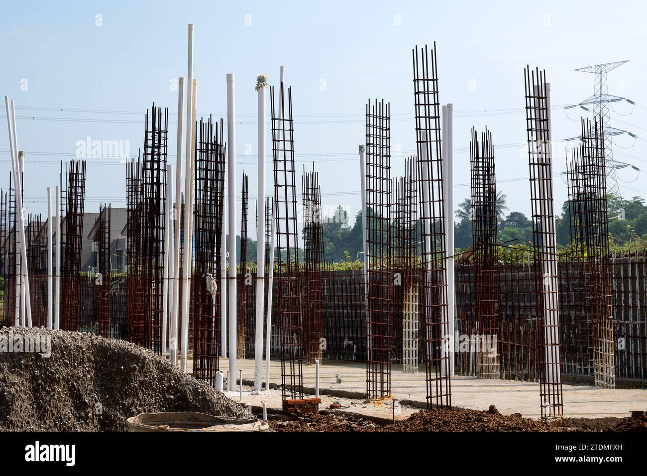 Construction of residential house at the building site Stock Photo - Alamy