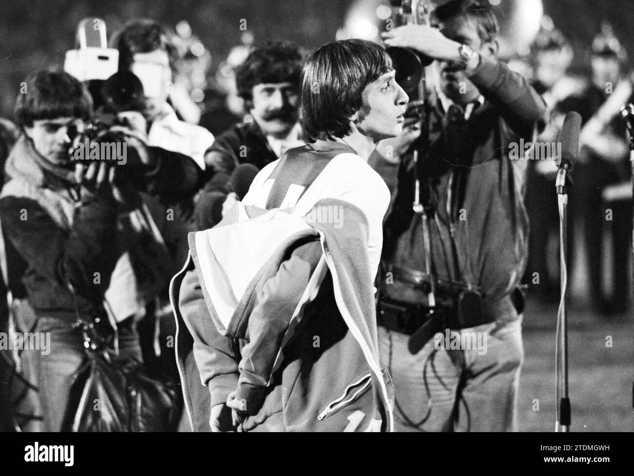 Farewell match johan cruijff hi-res stock photography and images - Alamy