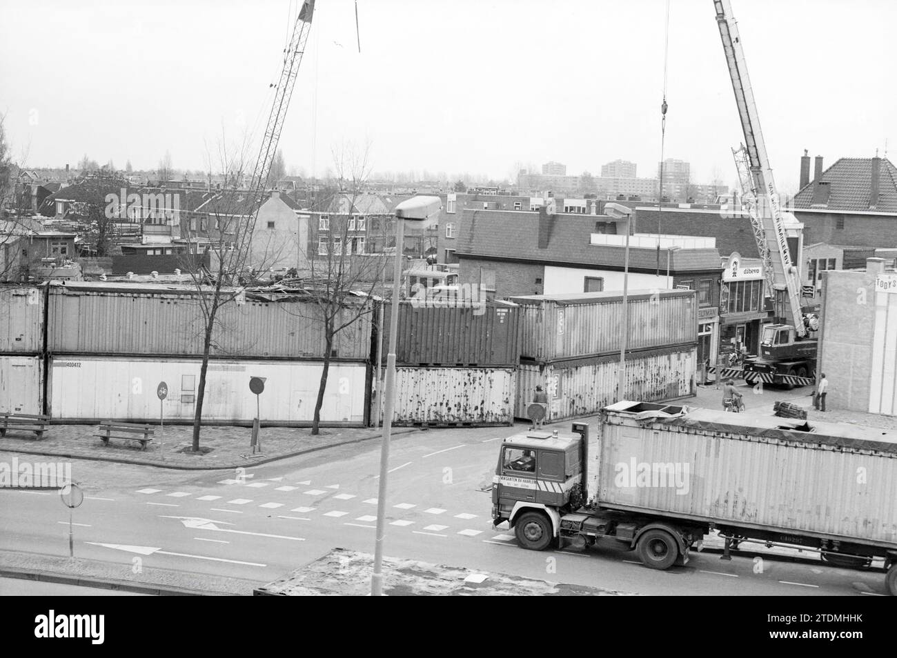 A placing bombs hi-res stock photography and images - Alamy