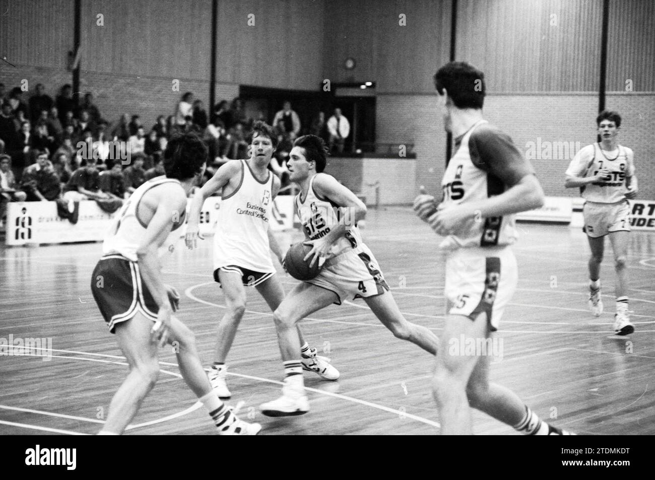 Basketball ests akrides hi-res stock photography and images - Alamy