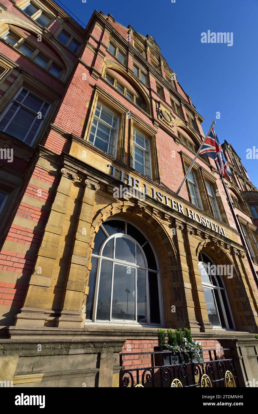 Uk private hospital hi-res stock photography and images - Alamy