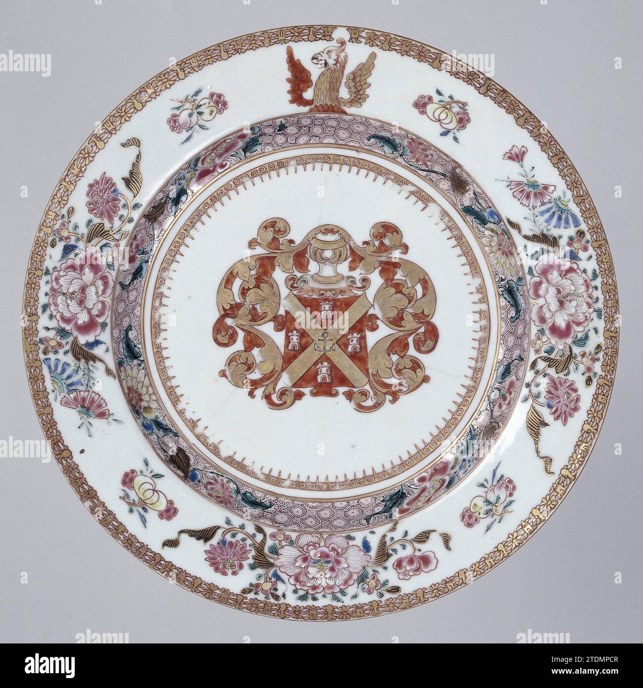 Plate with the arms of the De Neufville family, anonymous, c. 1725 - c ...