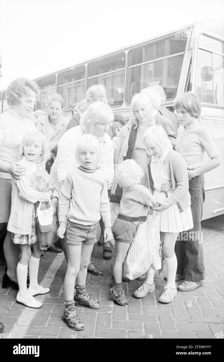 School 1973 hi-res stock photography and images - Alamy