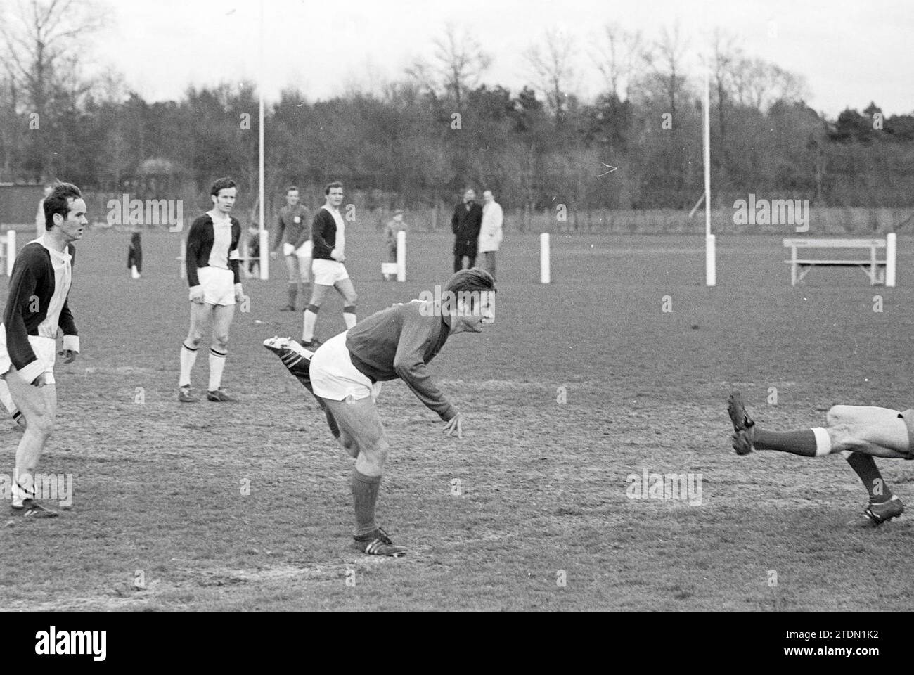 Schoten - VSV, Voetbal VV Schoten, Onze Gezellen, Renova, 25-04-1970 ...