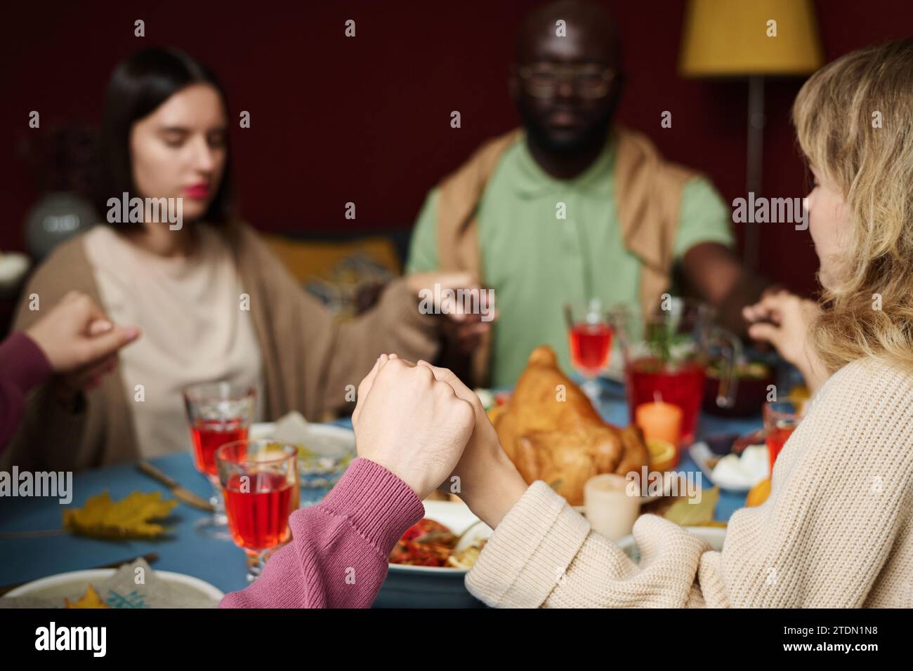 African american family saying grace hi-res stock photography and ...