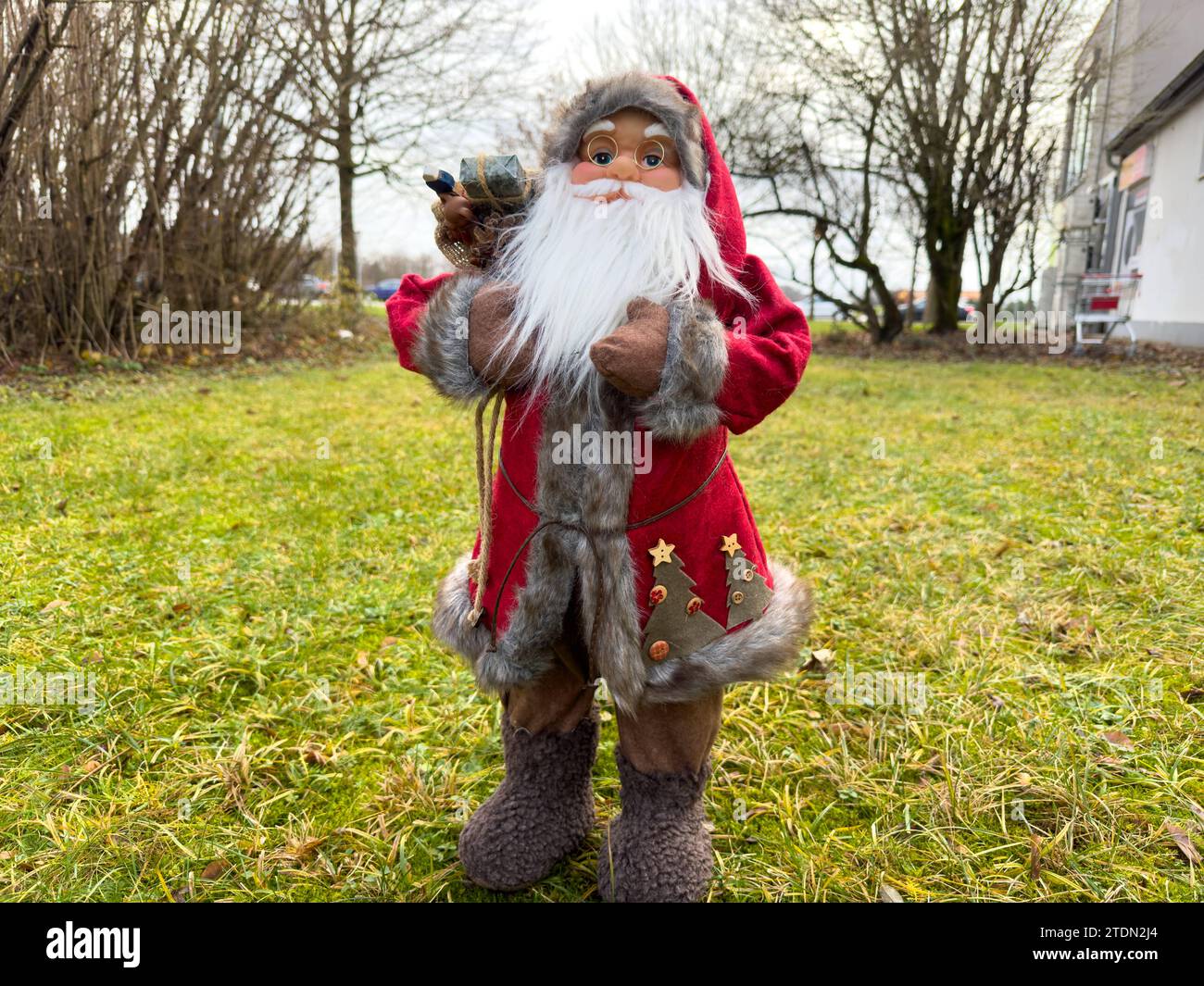 Nikolaus figur hi-res stock photography and images - Alamy