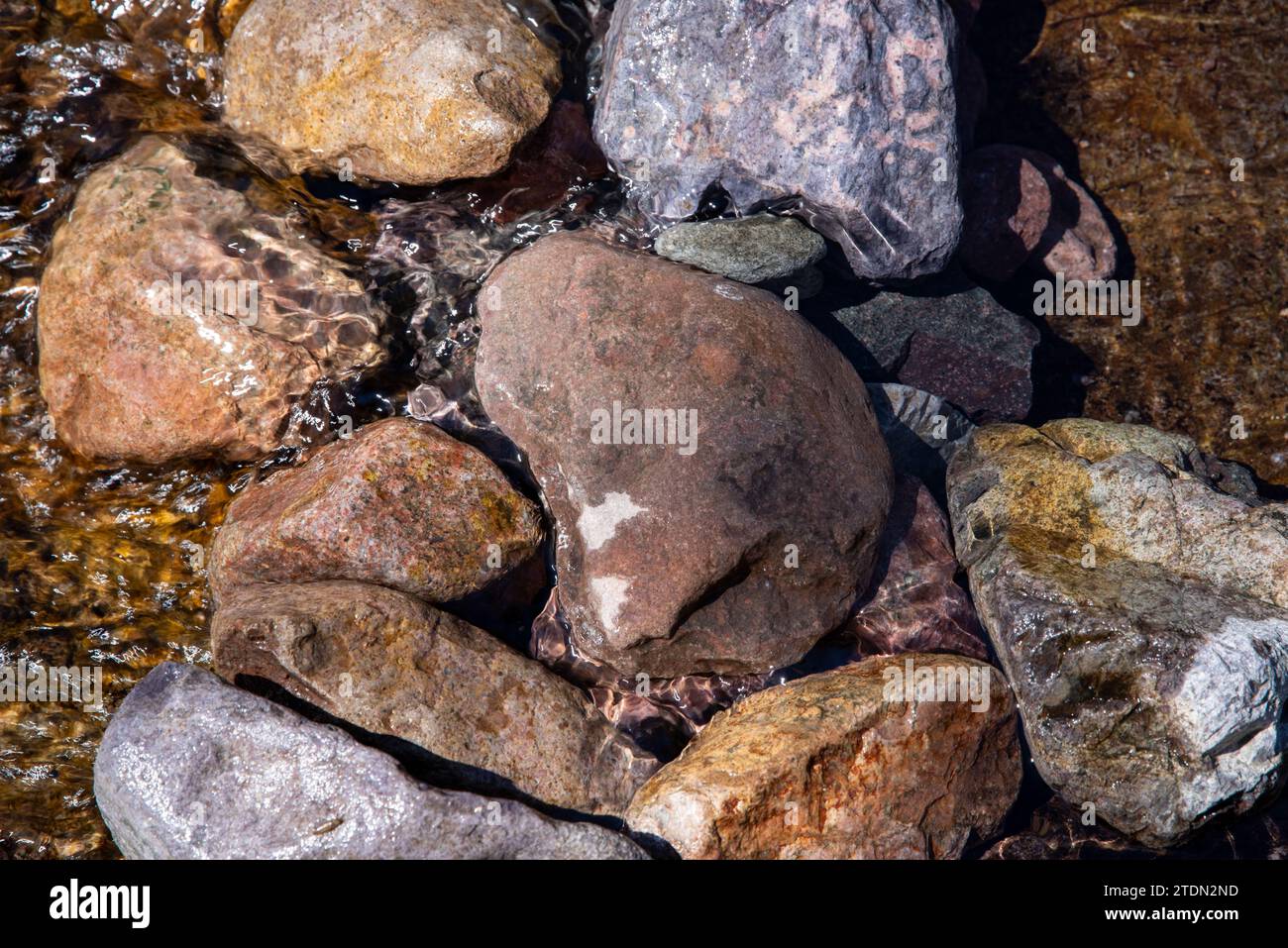Closeup water flow between rocks hi-res stock photography and images ...