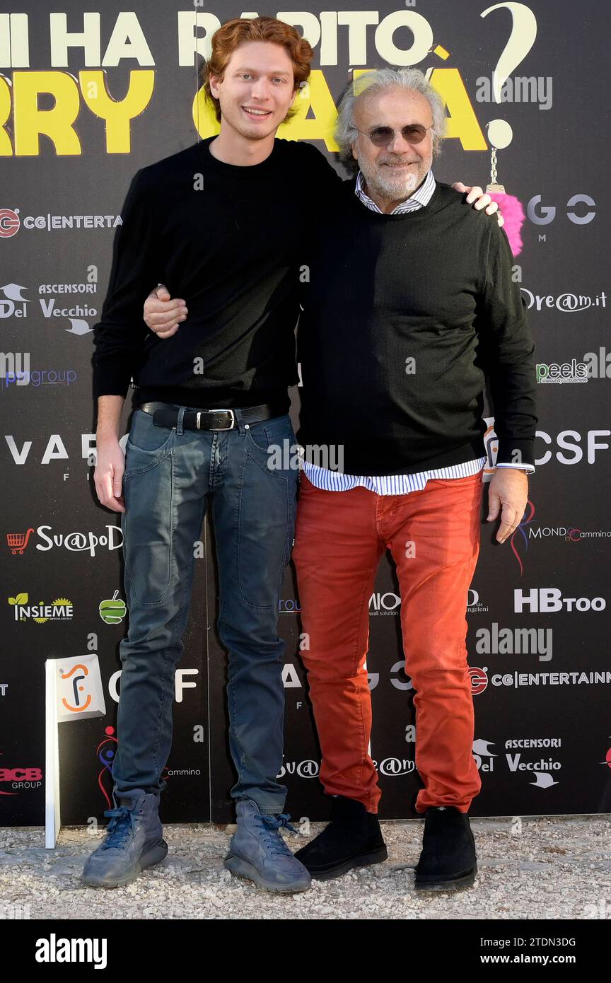 Johnny Cala mit Vater Jerry Cala beim Photocall zum Kinofilm 'Chi ha ...